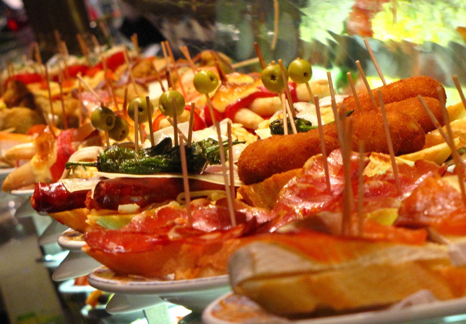 What Are Pinchos and How Do They Differ from Tapas? - Maestro mío - The ...